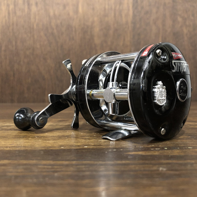 Abu Garcia Ambassadeur 5500 ST Striper Bait Casting Reel 810300 アブ ガルシア ...